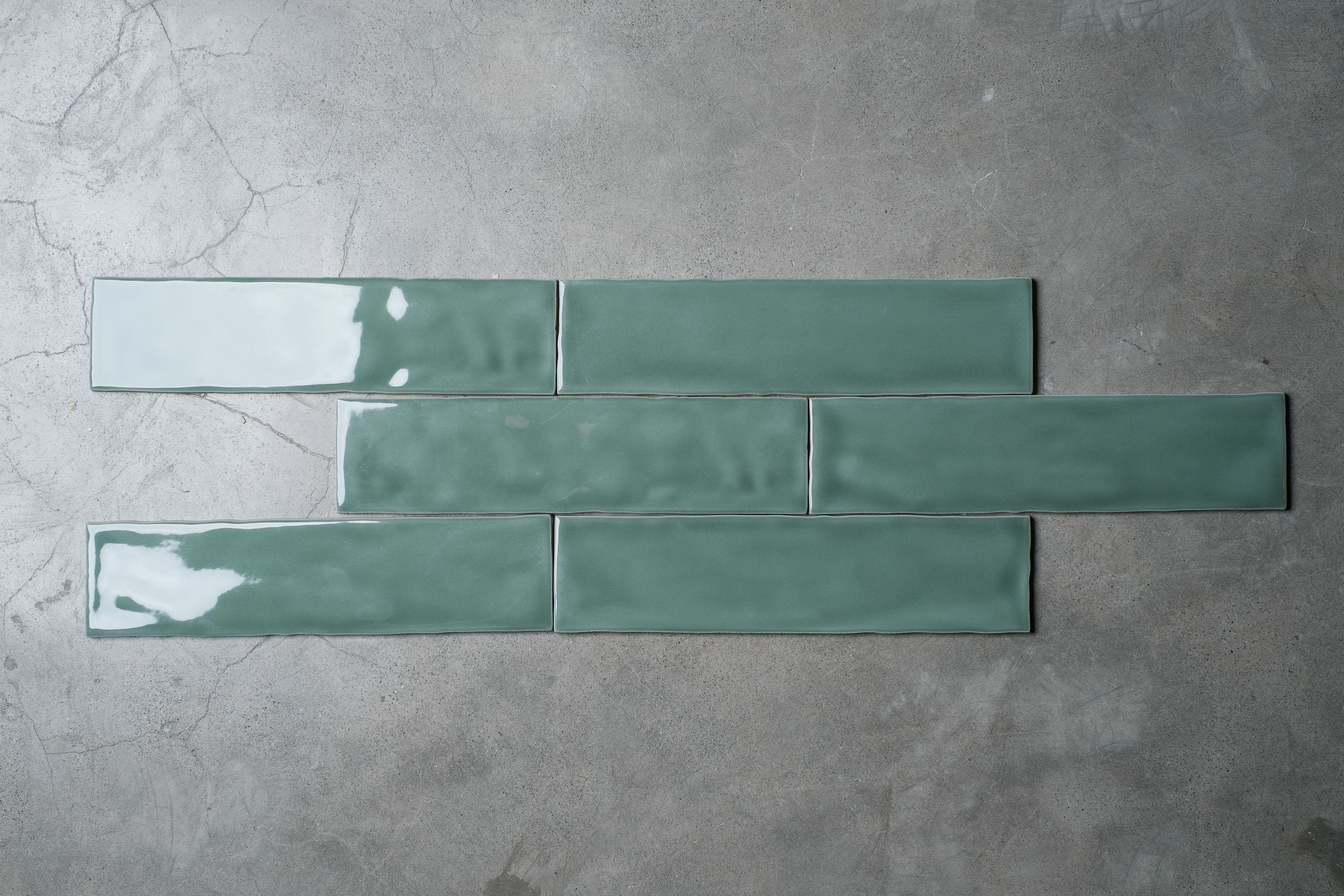 Alona Grande 753 Glossy Jungle Green – Pietra Manila